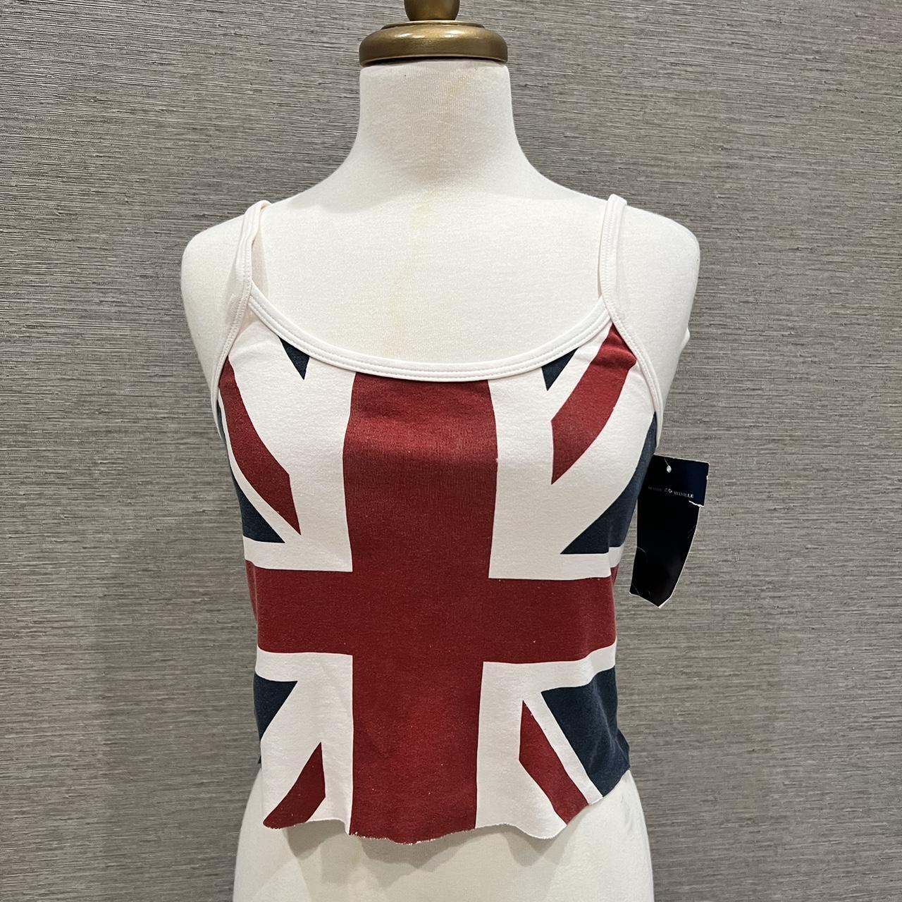 BRANDY MELVILLE UK 🇬🇧 TANK TOP 💋♥️ so super cute and... - Depop