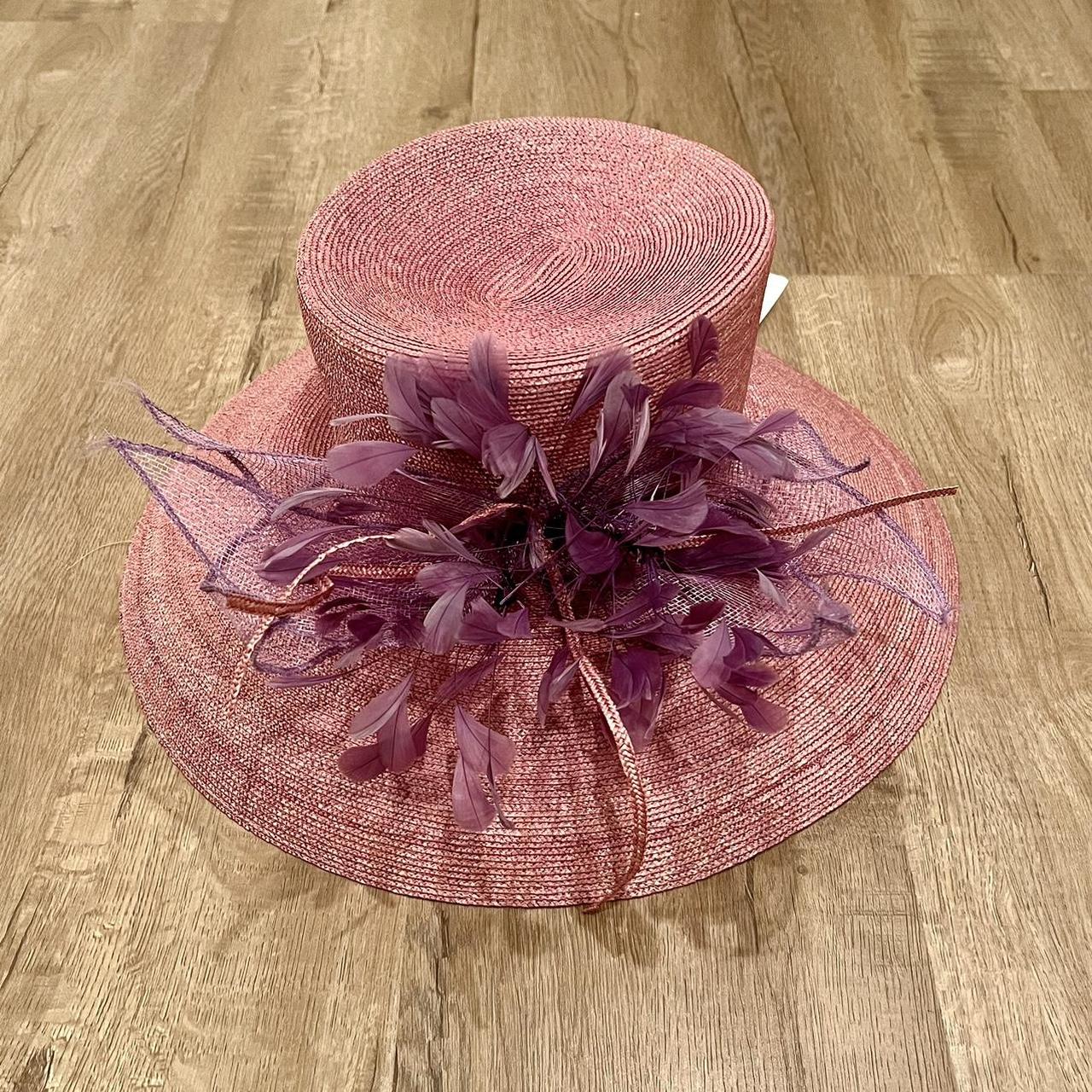 Corteiz Women's Pink Hat | Depop