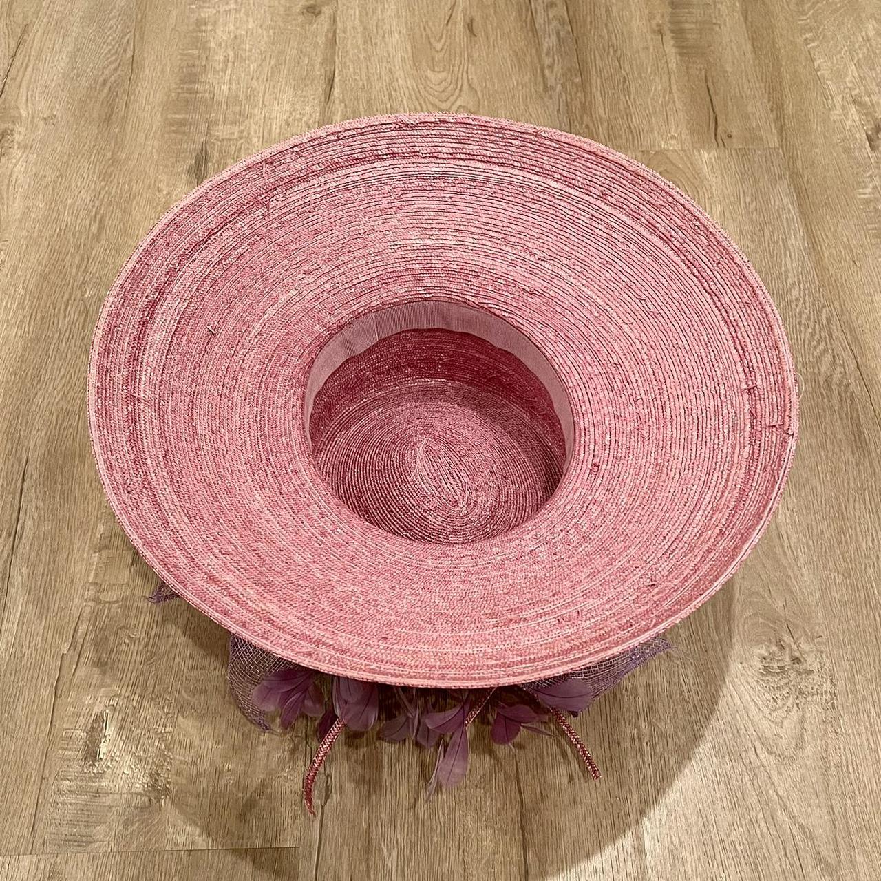 Corteiz Women's Pink Hat | Depop