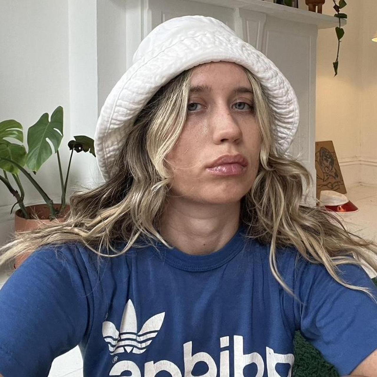 Vintage ‘90s Gap white unisex bucket hat. Size M/L.... - Depop