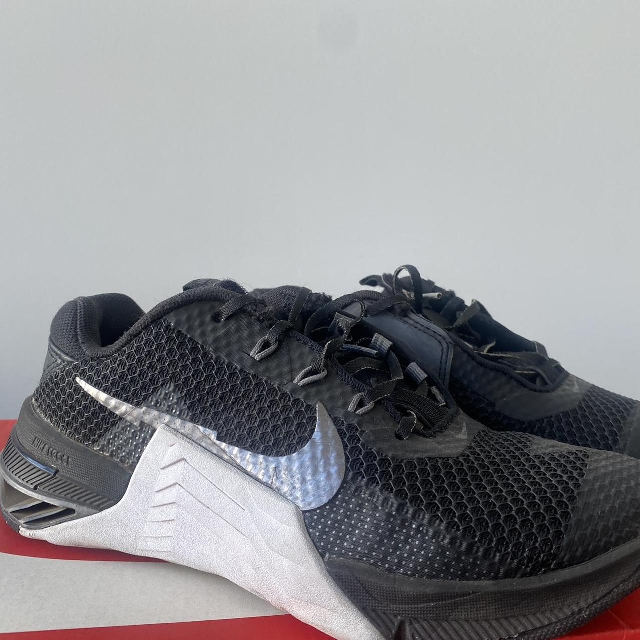 Nike running trainers, basically new still in... - Depop