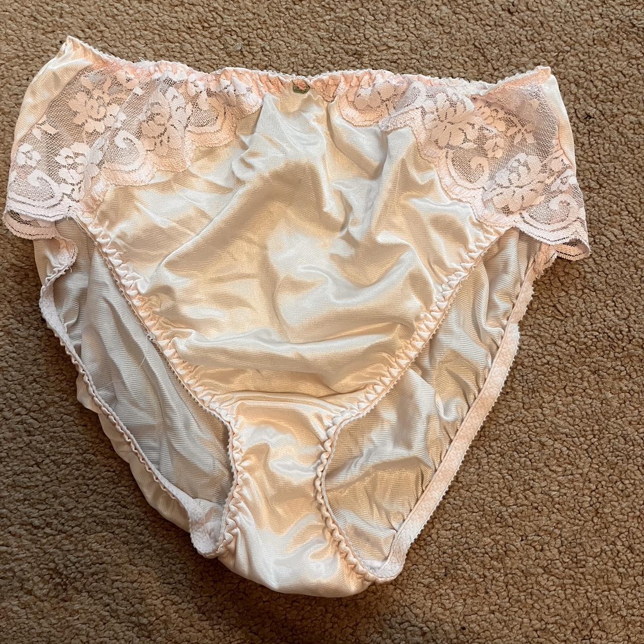 Maidenform Women's Pink Panties | Depop