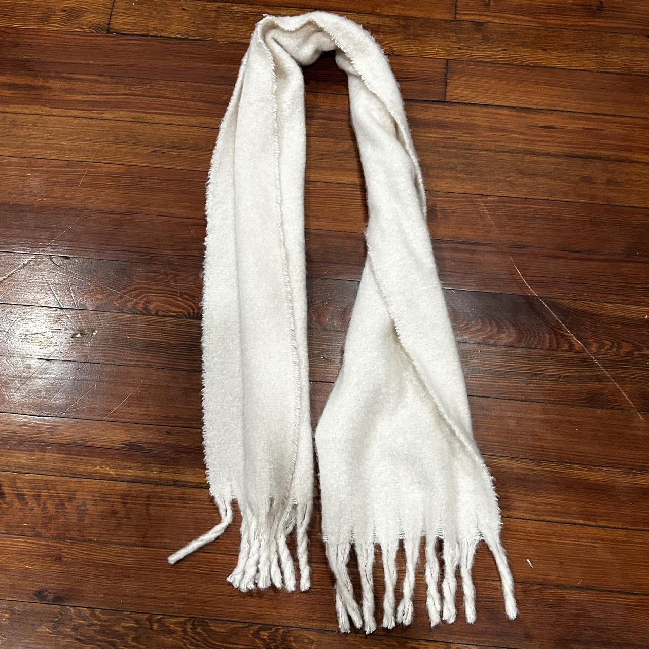 White fuzzy scarf, 70” long. Be warned⚠️⚠️ it sheds... | Depop