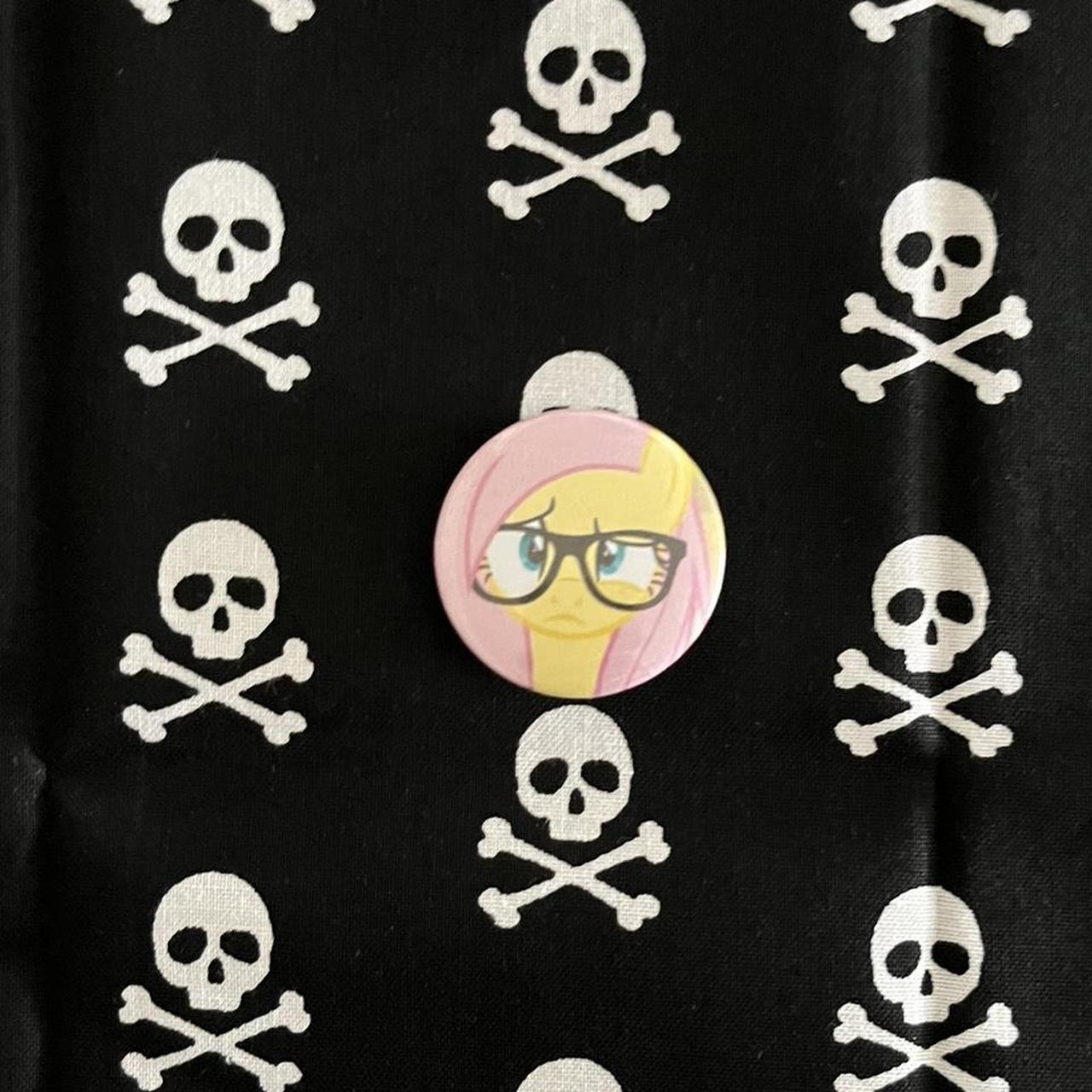 Flutter shy pin (≧ ≦) ♡ size: small - Depop