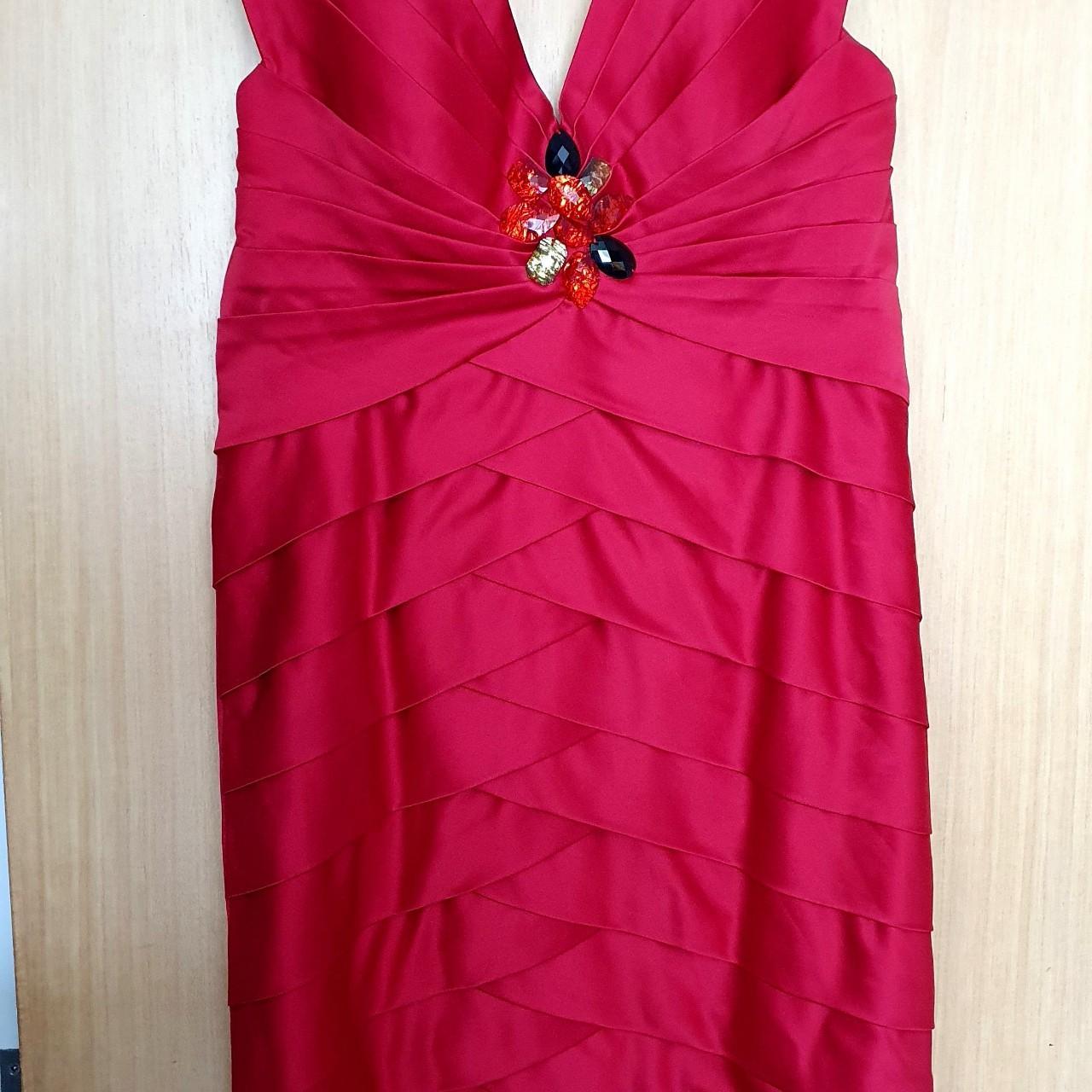 Forever Unique. Absolutely stunning on! Size 14 - Depop