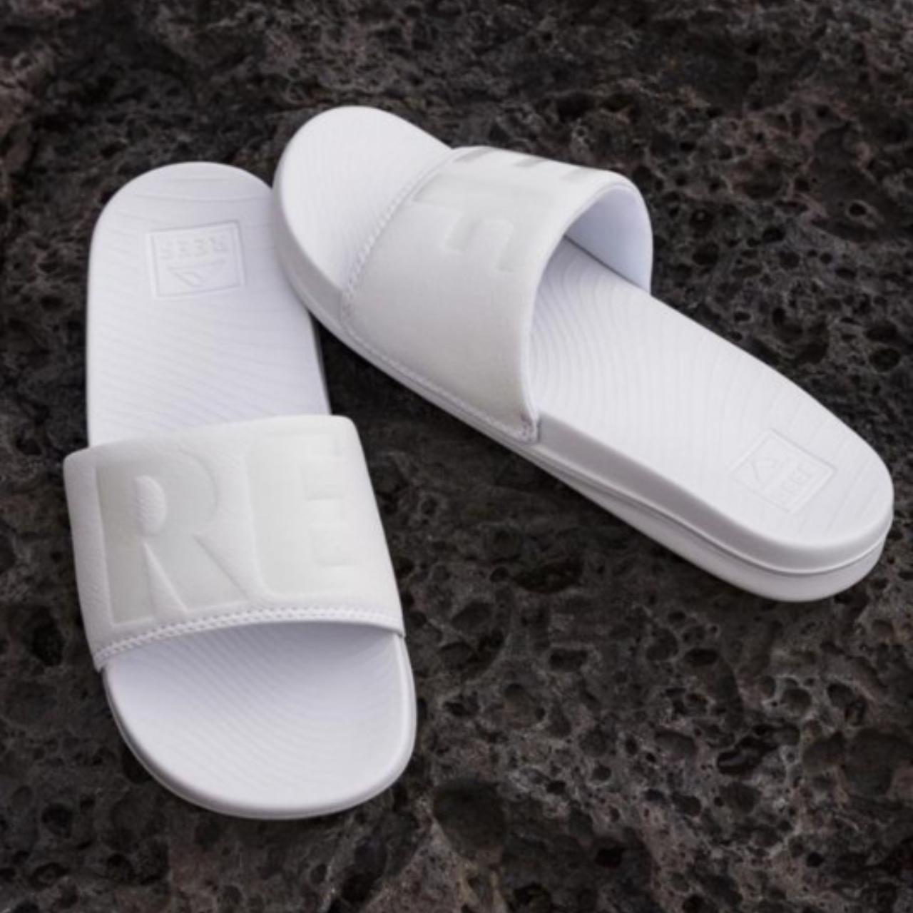 White Reef brand women's slides from the ultra-cool... - Depop