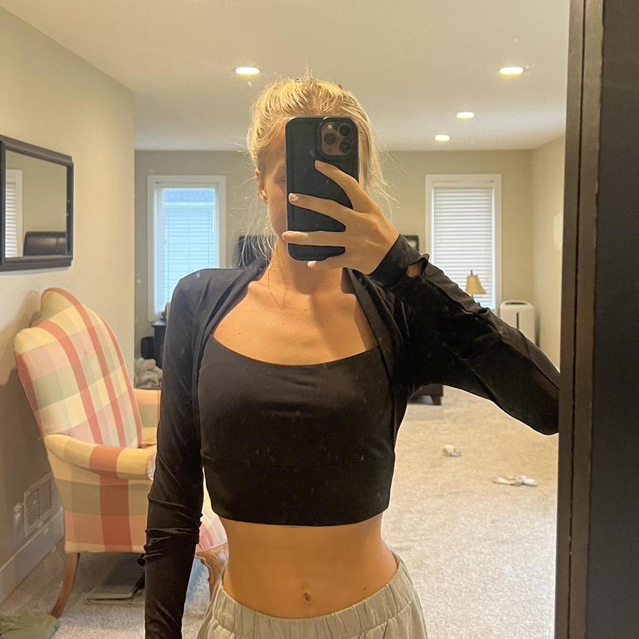 Cute black crop top - Depop