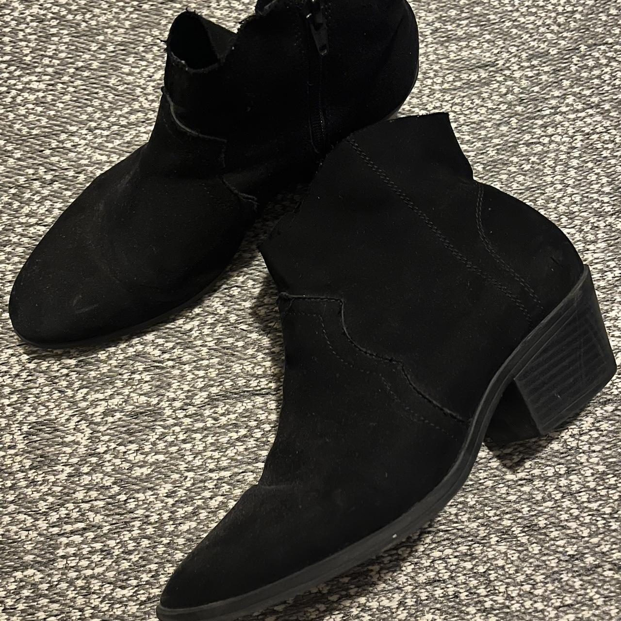 Black boots - worm couple times - size 8W Need to... - Depop