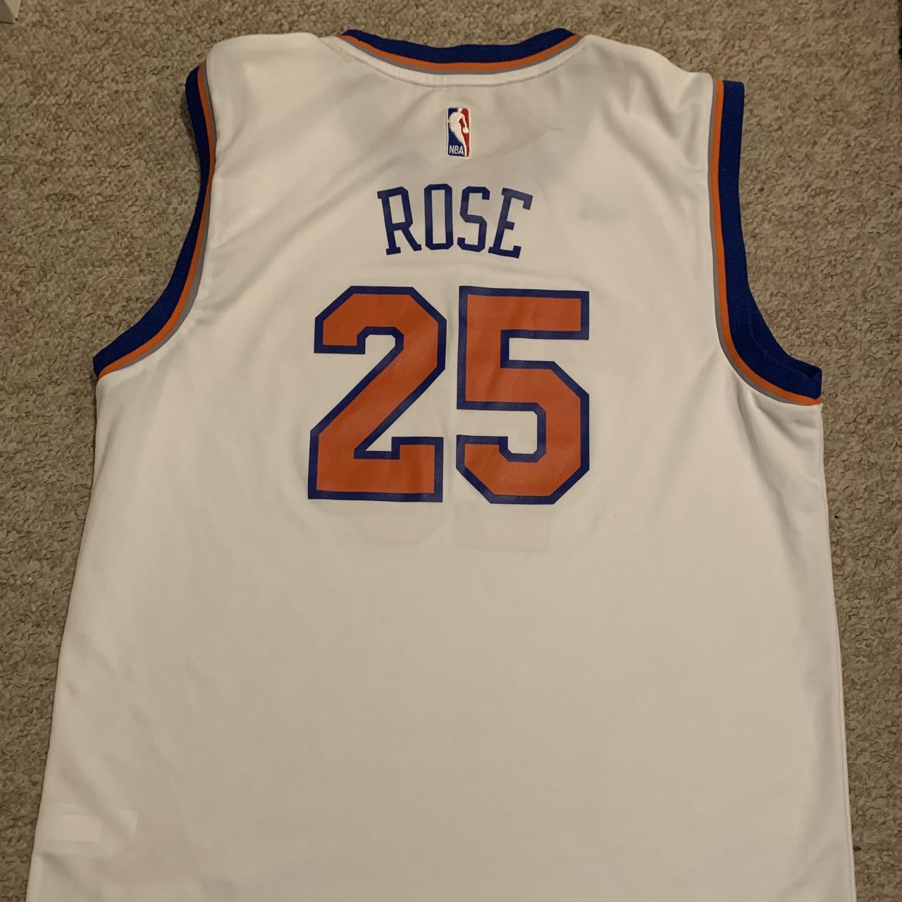 NEW YORK KNICKS DERRICK ROSE (25) * FITS LIKE AN XL * - Depop