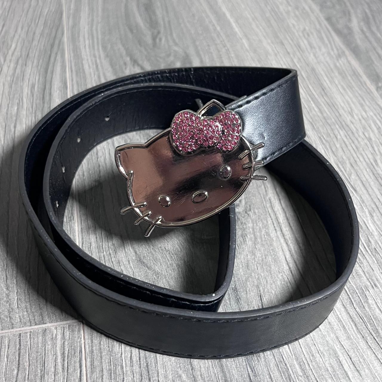 y2k / 2000s pink hello kitty belt this belt is in... - Depop