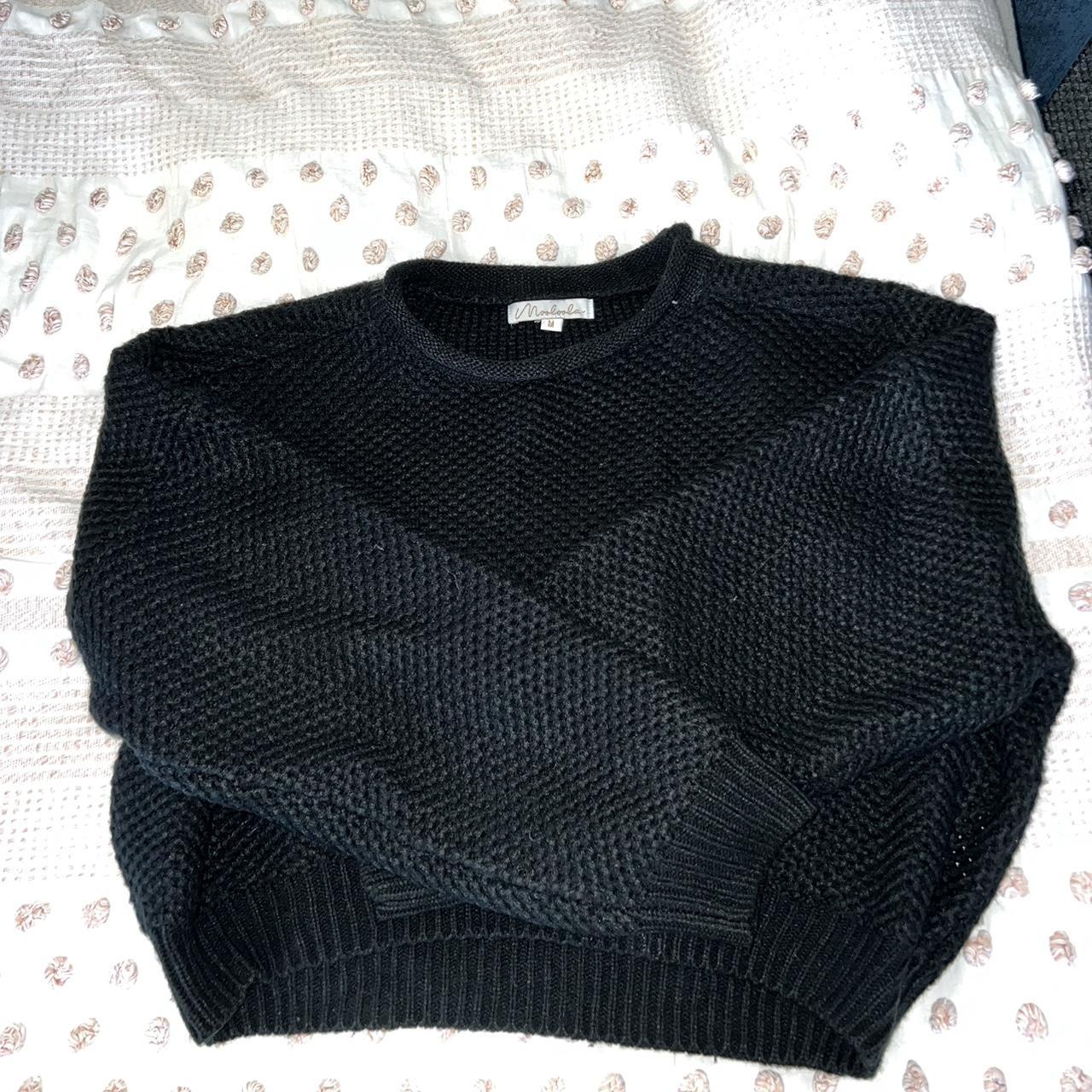 Mooloola knit shirt - size medium - Depop