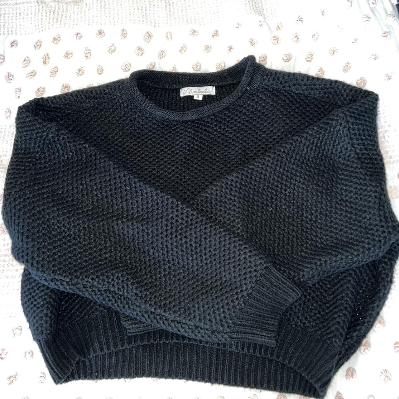 Mooloola knit shirt - size medium - Depop
