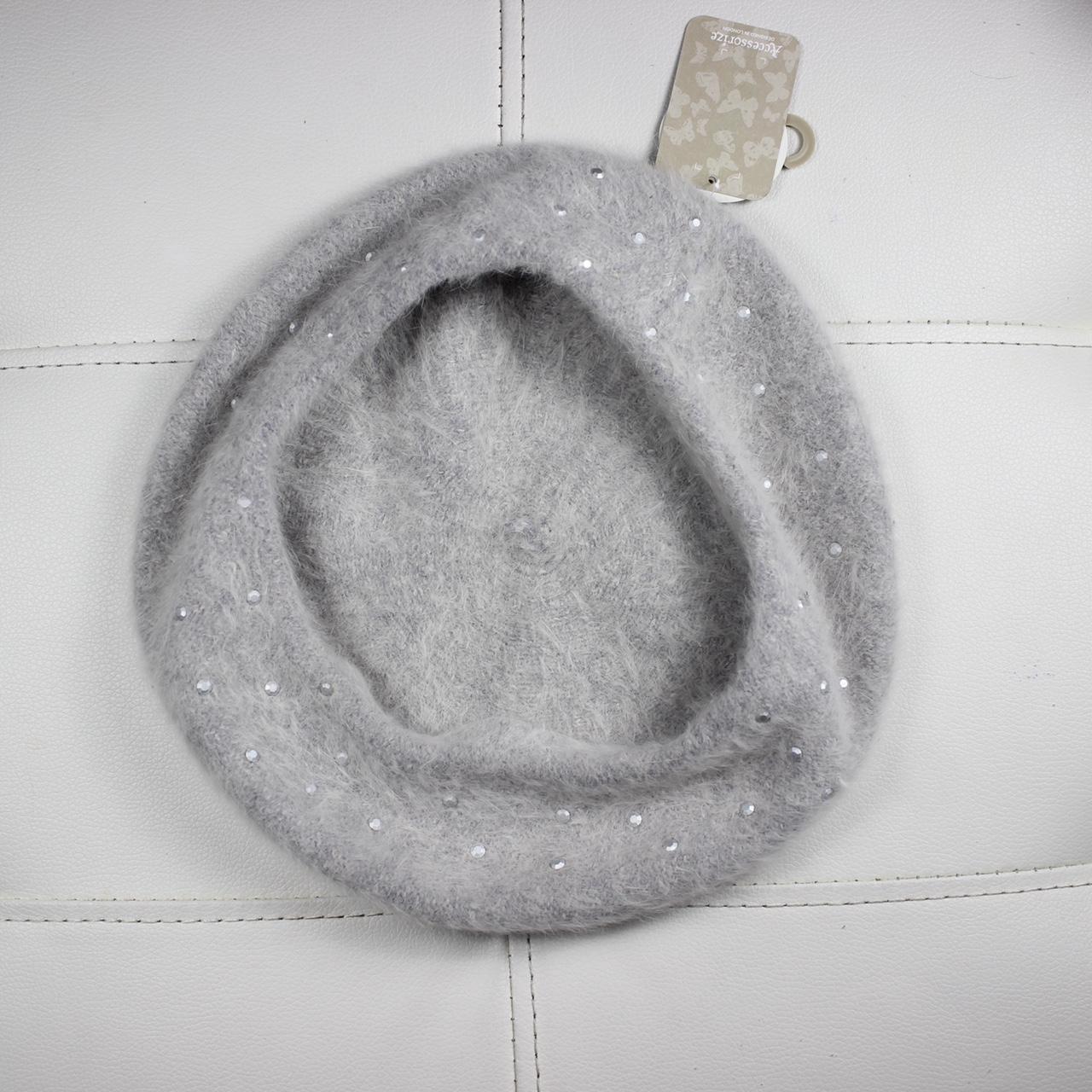 Vintage Accessorize wool beret ☁️ Light gray color... - Depop