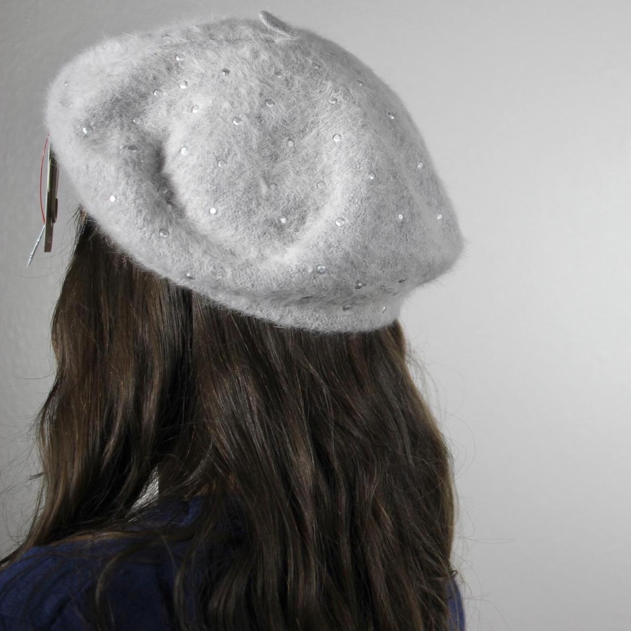 Vintage Accessorize wool beret ☁️ Light gray color... - Depop