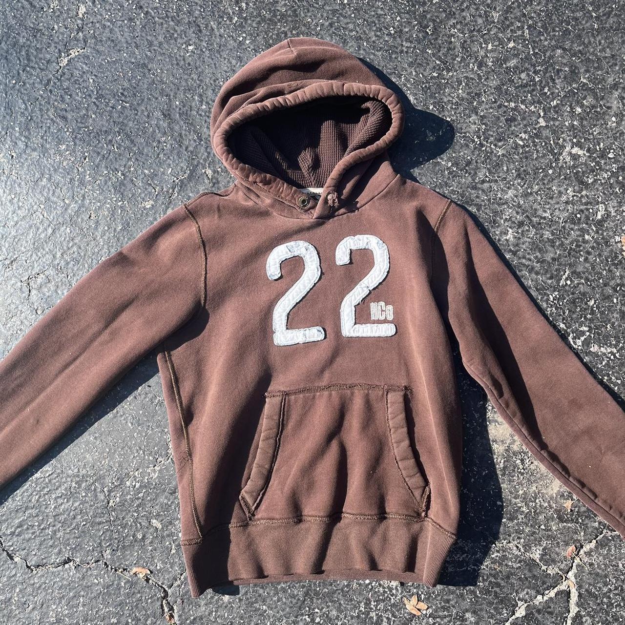 hollister 22’ hoodie size small brown accepting... - Depop