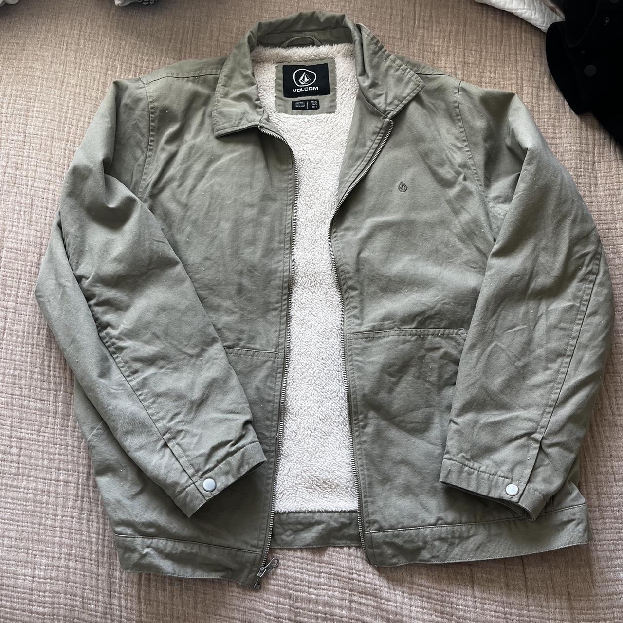 XL Volcom Jacket (never worn) - Depop
