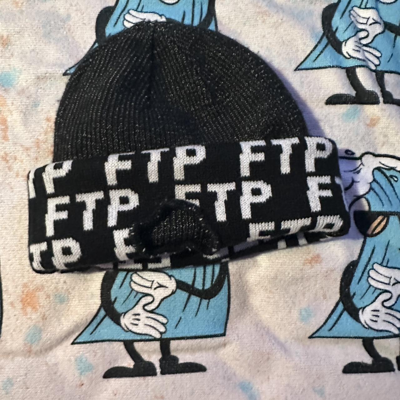 2016 FTP X HUF reversible, reflective yarn Condition... | Depop
