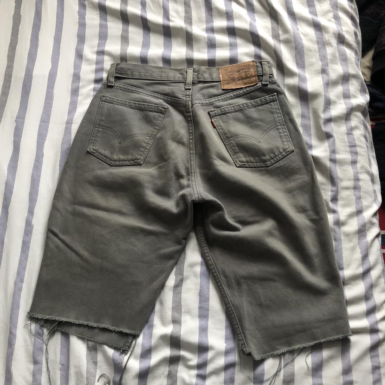 Levi’s ripped jorts - Depop