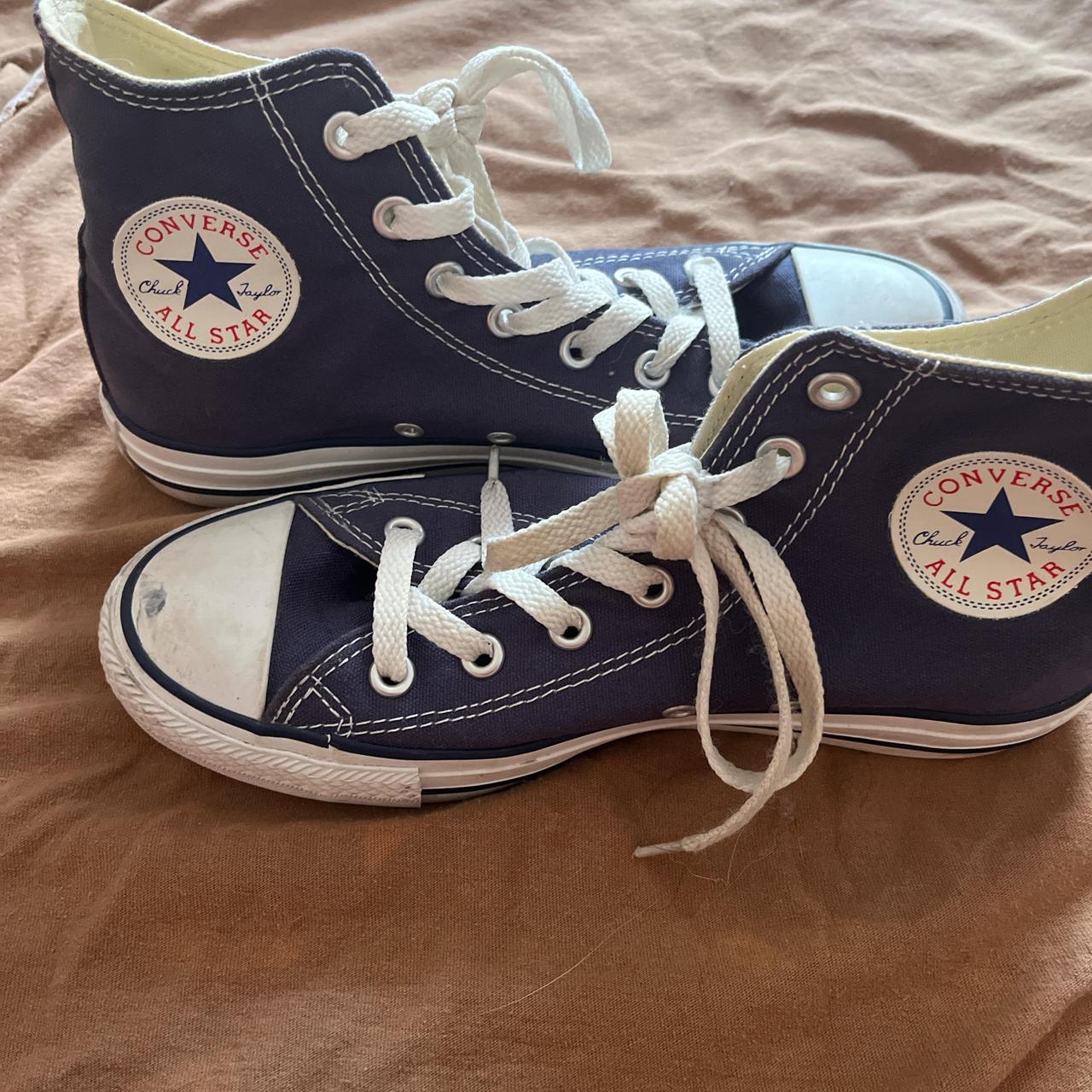 Dark blue converse only wore once super cute color - Depop