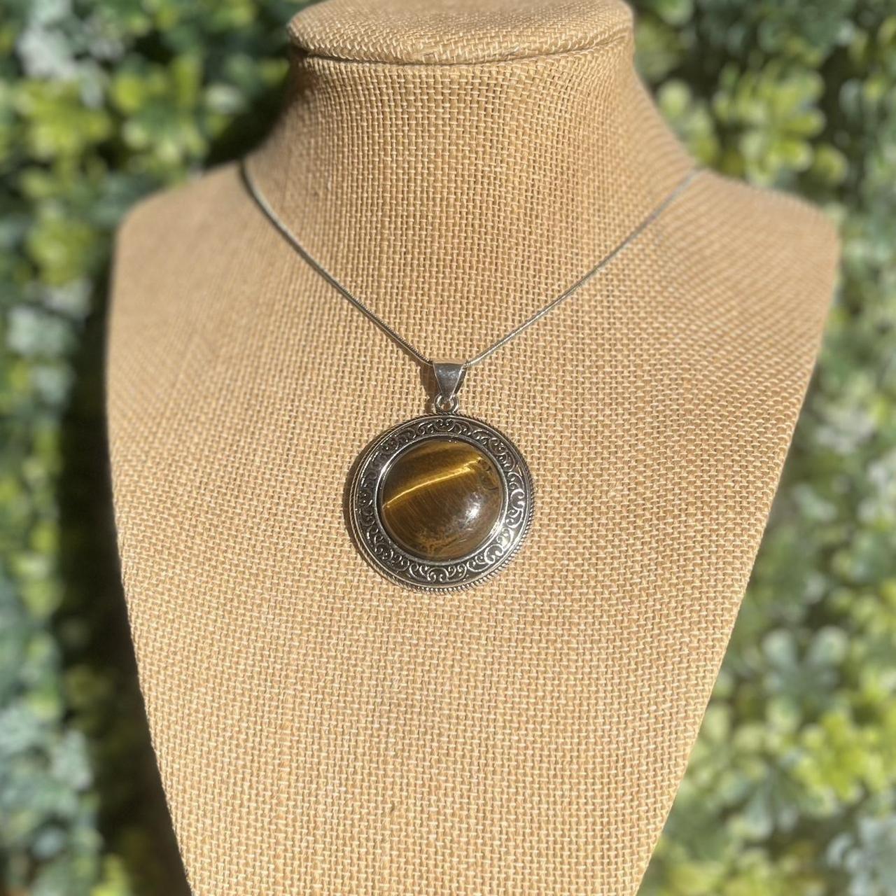 Tigers Eye Shell Pendant Necklace 🤎 Genuine tigers... - Depop