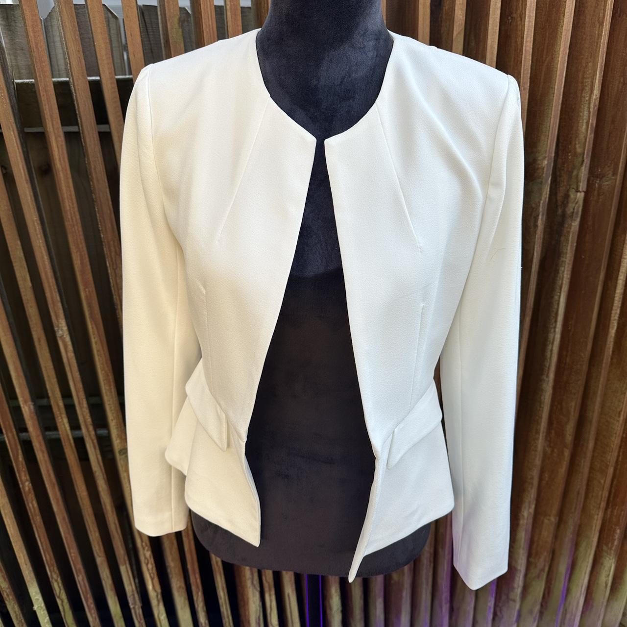 White blazer with no buttons #blazer #jobinterview... - Depop