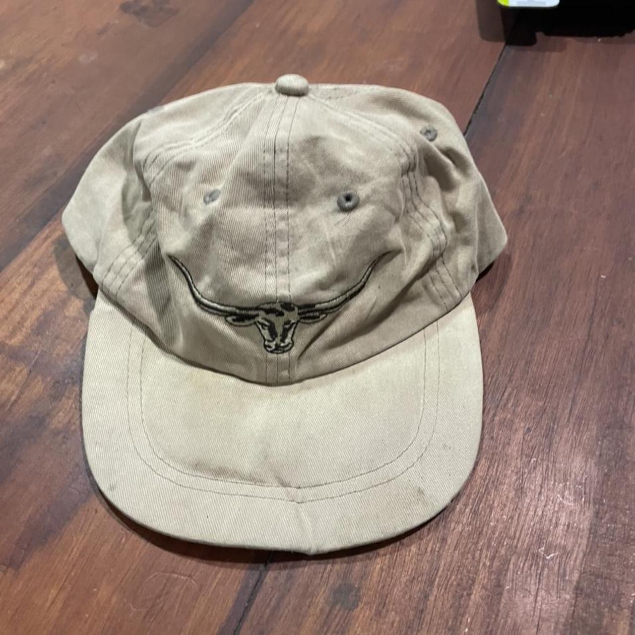 Vintage rm williams cap -brim has heaps of broken... - Depop
