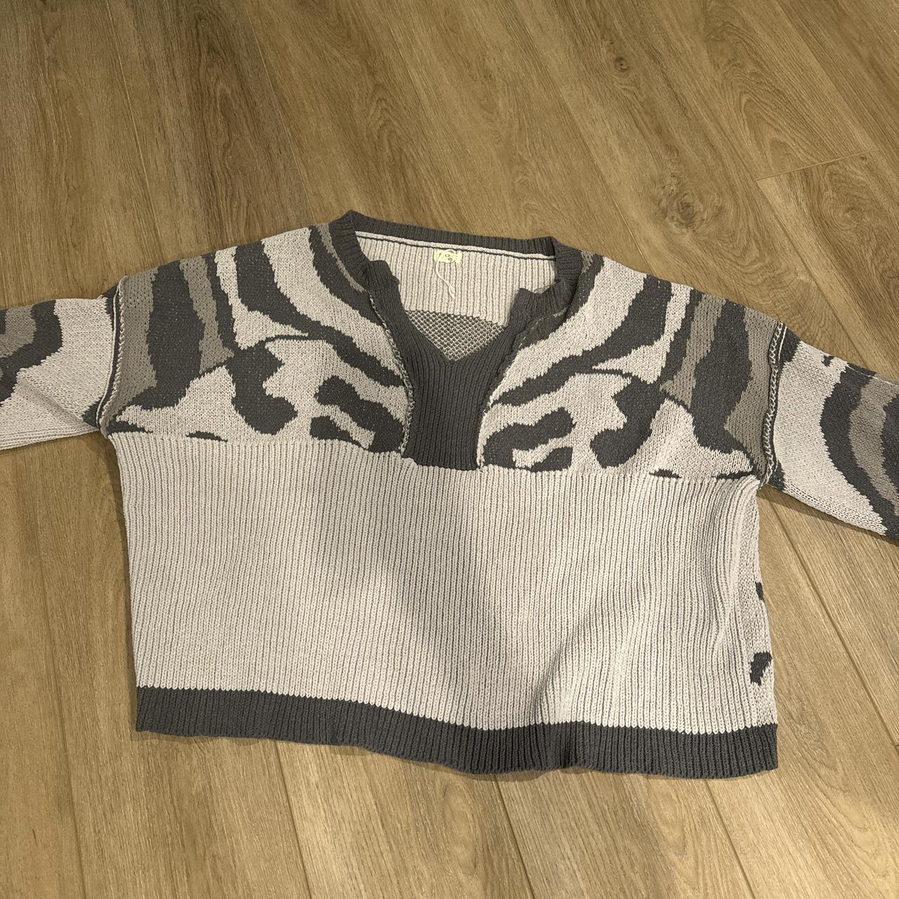 Grey Bandit sweater - Depop