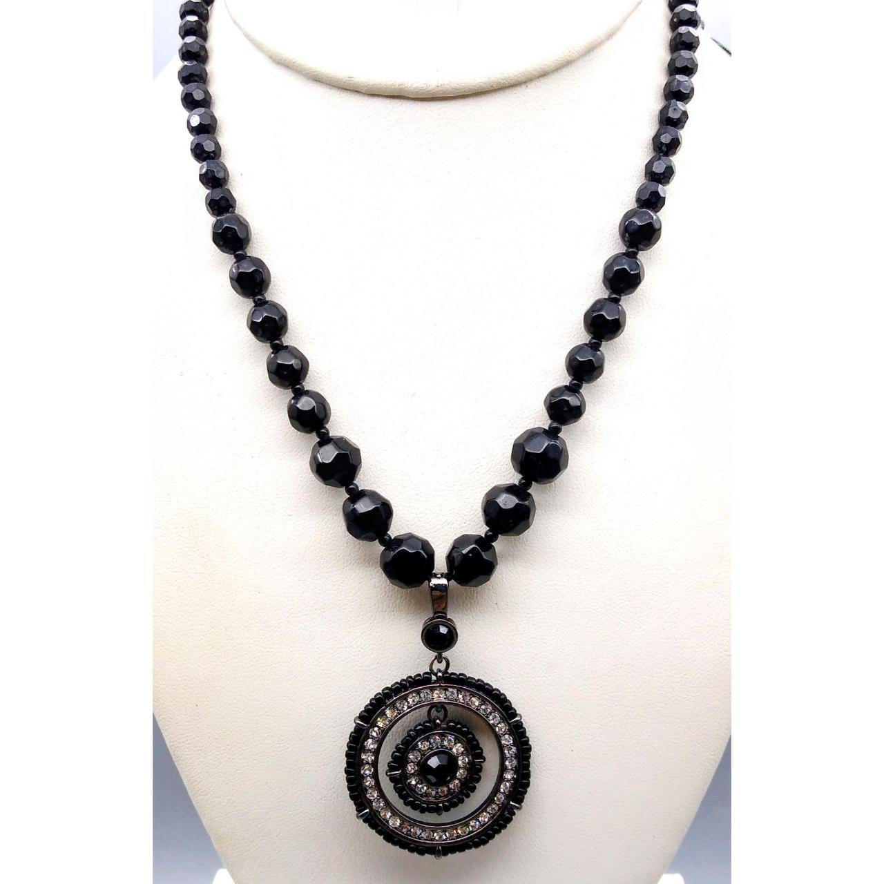 Liz Claiborne est 1976 Black Beaded Vintage Pendant
