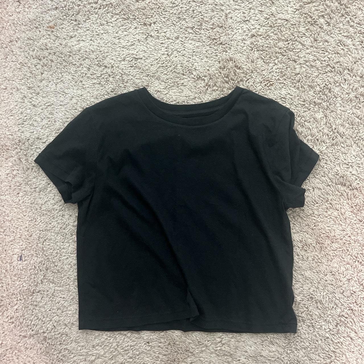 Universal threads black cropped tee Fits loose and... - Depop