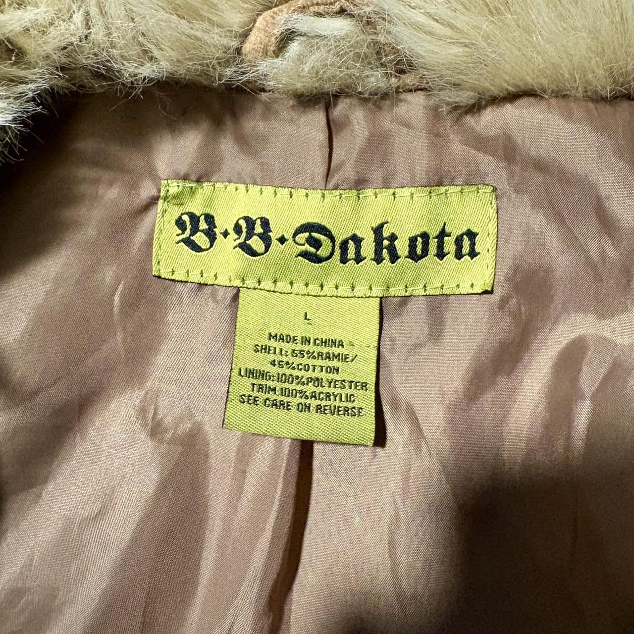 Tan fur-lined BB Dakota jacket small hole on the... | Depop