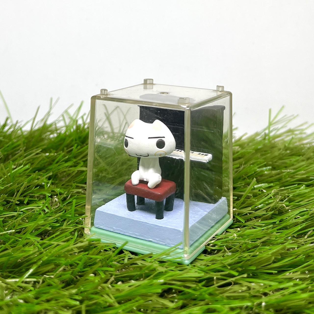 Sony Doko Demo Issyo Kuro Cat with Piano Mini... | Depop