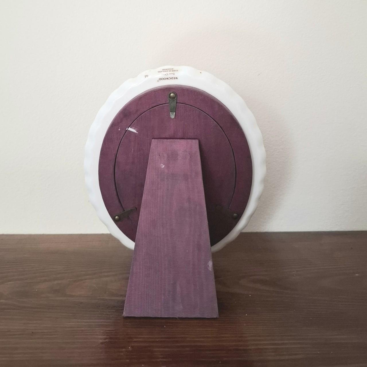 A really beautiful oval wedgewood frill frame circa... - Depop