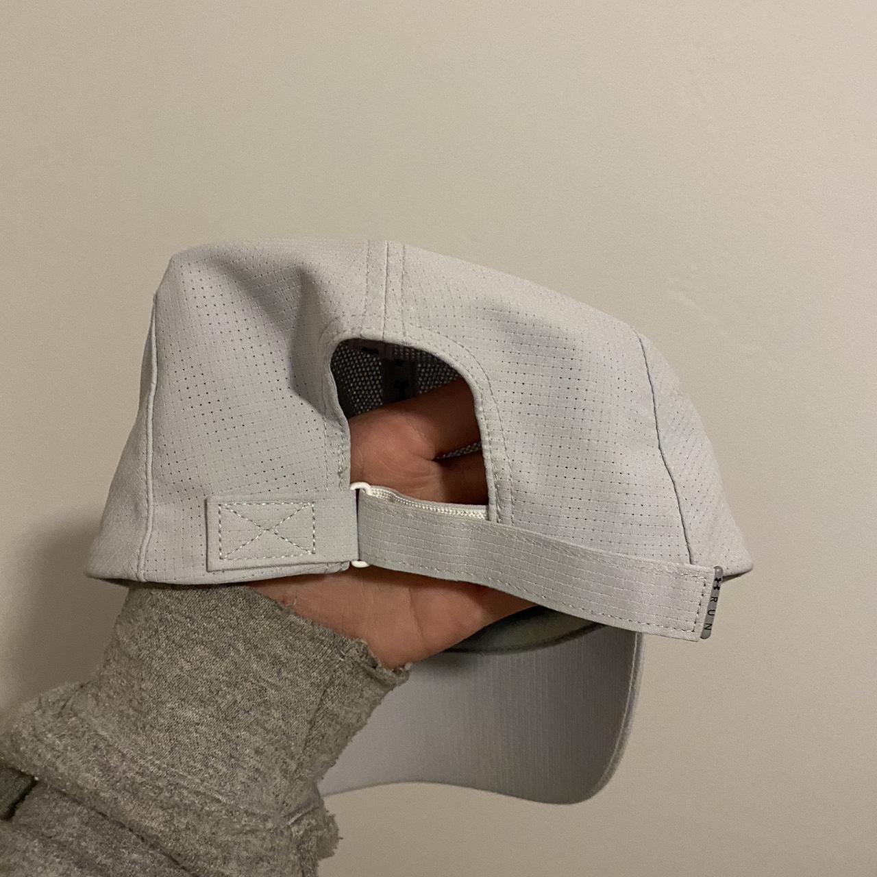 light grey under armor hat - Depop