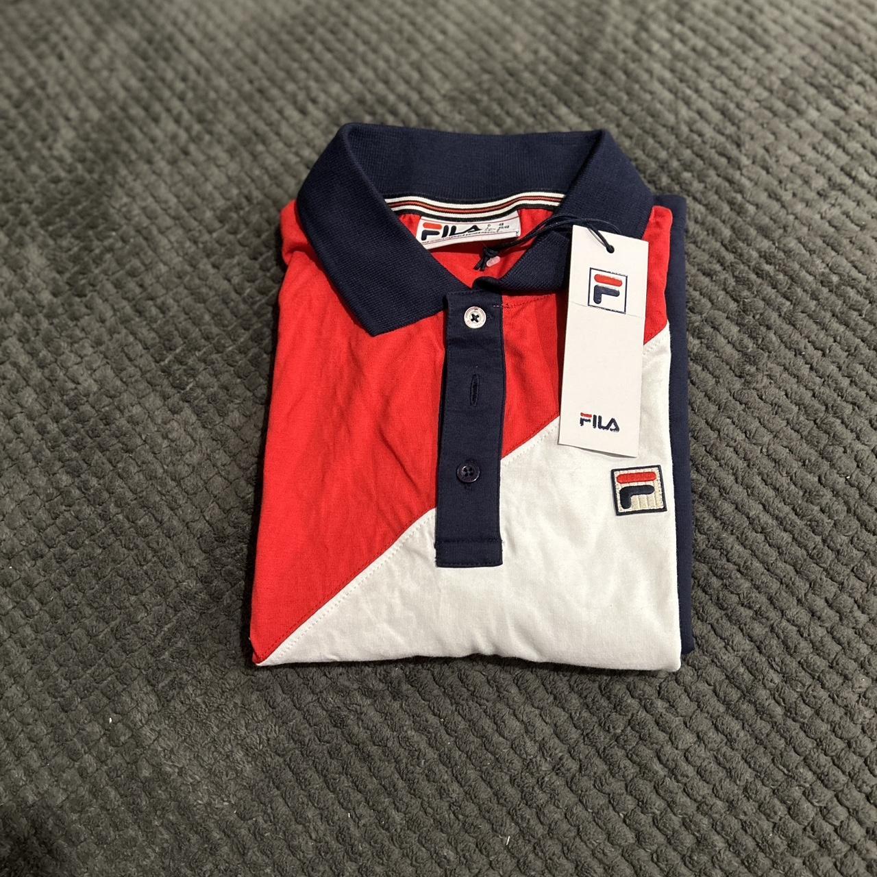 brand new fila polo w/ tag never worn !! - Depop