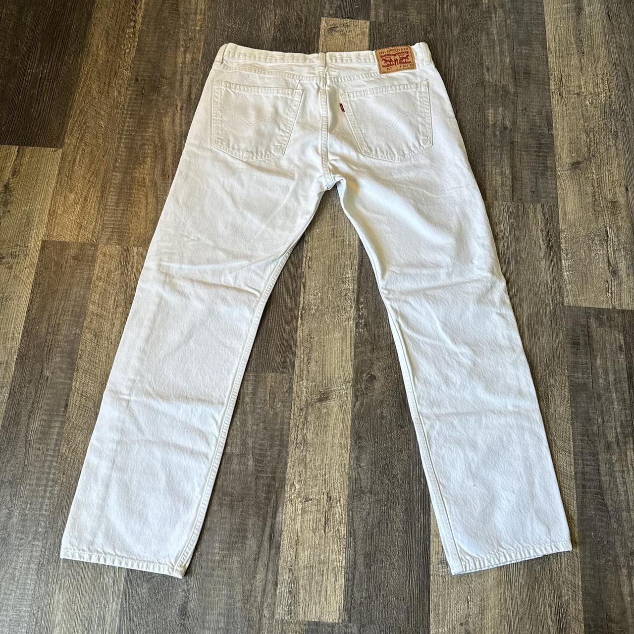Levi’s 505 White Straight Leg Jeans Size 36x32 I’m... - Depop