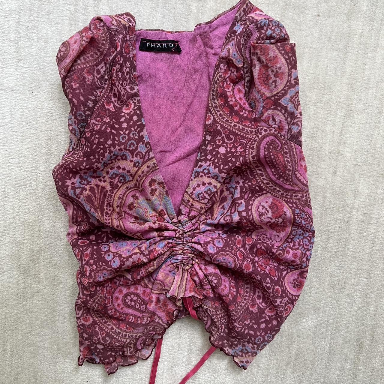 ADORABLE ITALIAN BRAND "PHARD" patterned crop top... - Depop