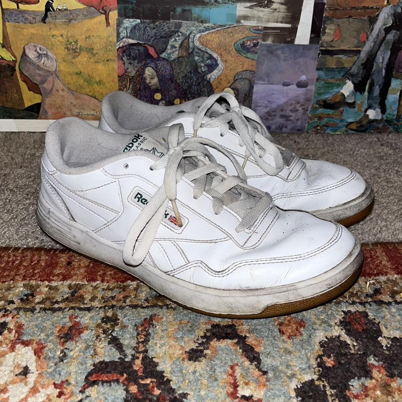 Beater pair of reeboks Size 9.5 - Depop