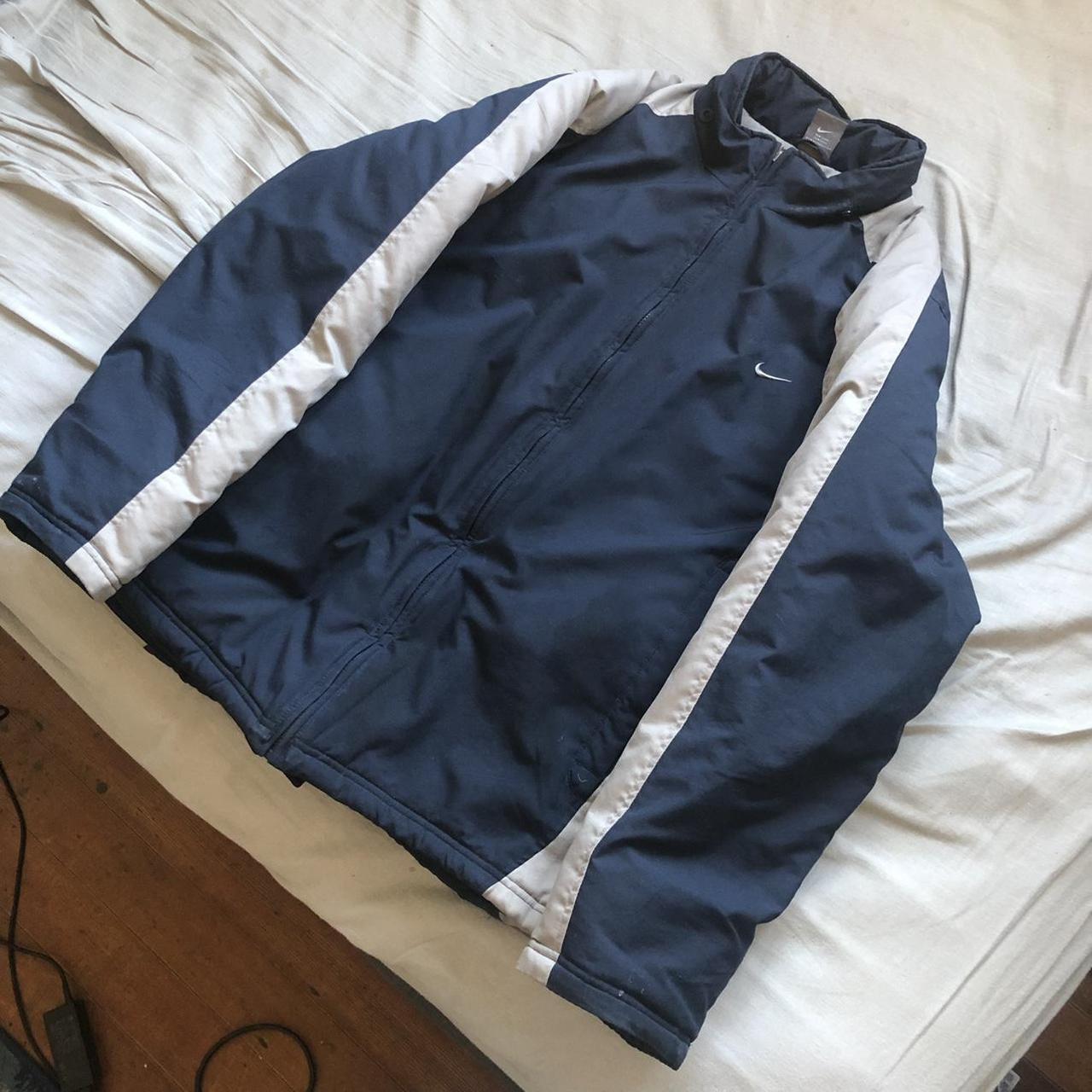 🚶‍♂️ VERY RARE vintage nike puffer jacket. classic... - Depop