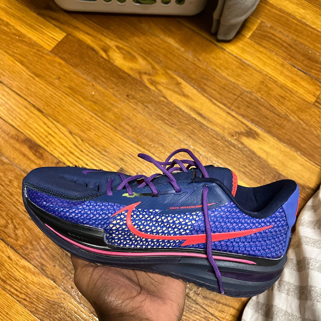 gt cut void rip on the toe everything else is... - Depop