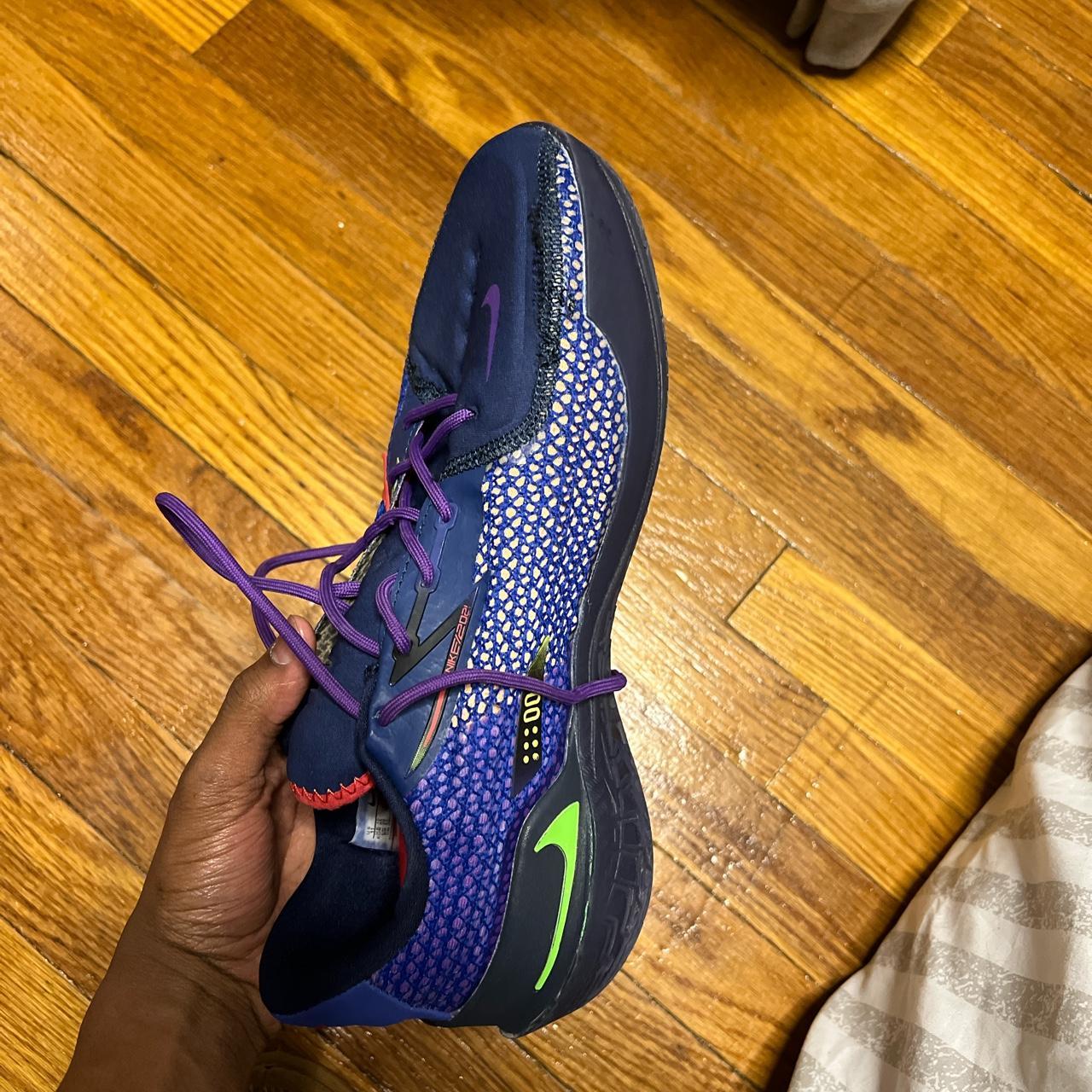 gt cut void rip on the toe everything else is... - Depop