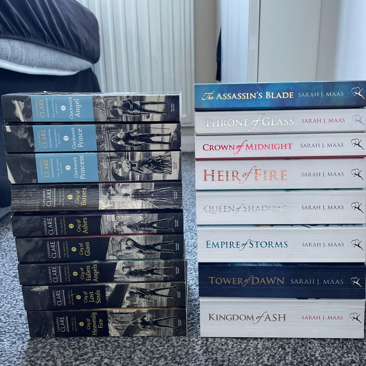 TOG SERIES SOLD (pt 2) listing a bunch of books!! 3... - Depop