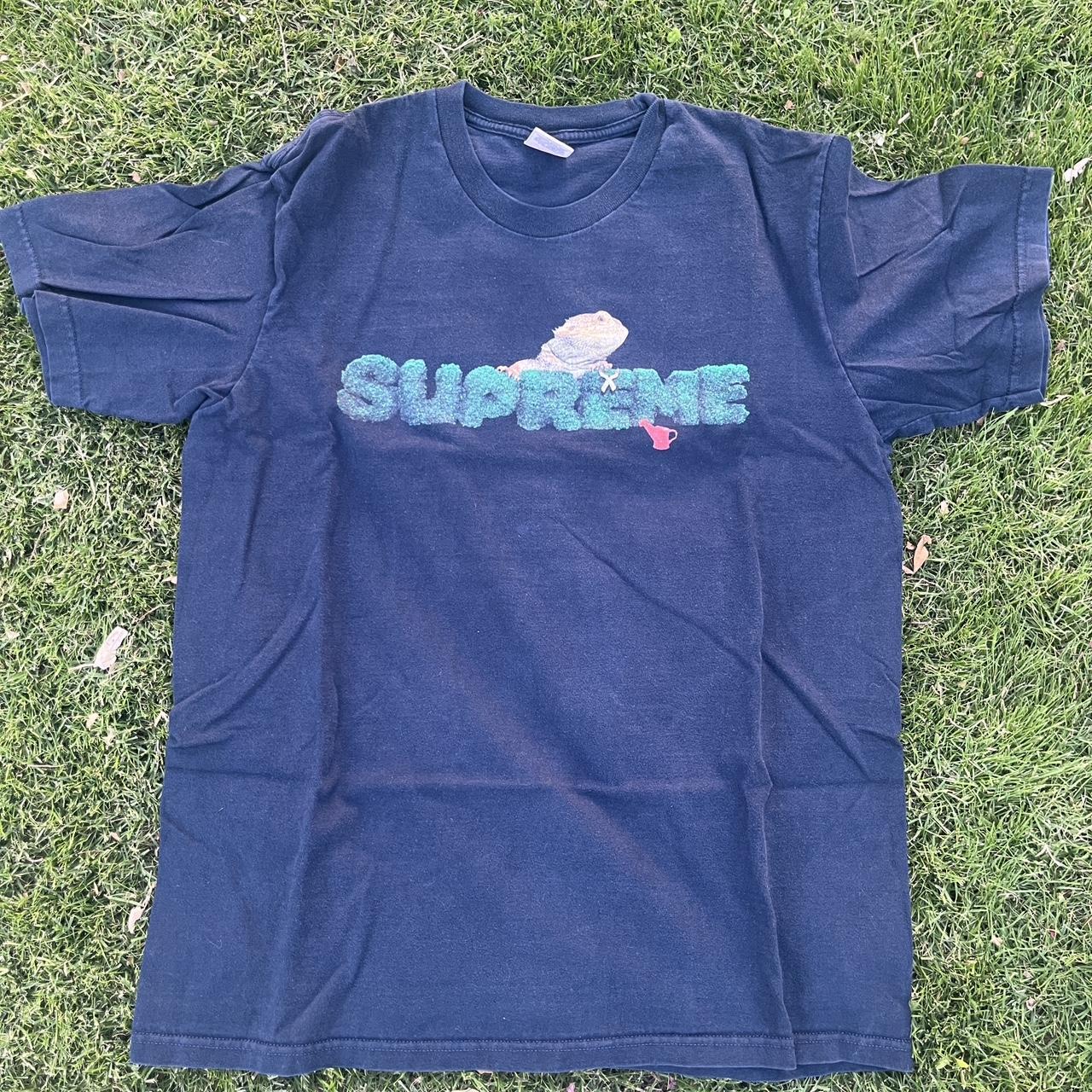 Faded black supreme tee #y2k #supreme #bape #stussy - Depop