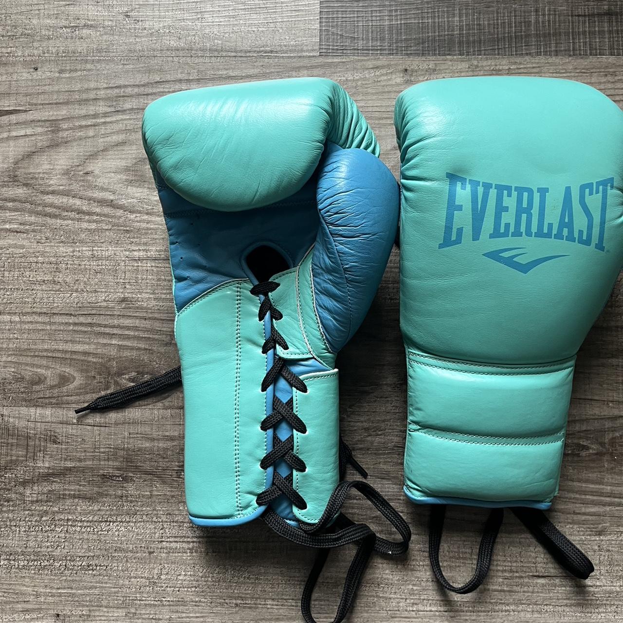 Everlast Powerlock 2 Boxing Gloves - Great... - Depop