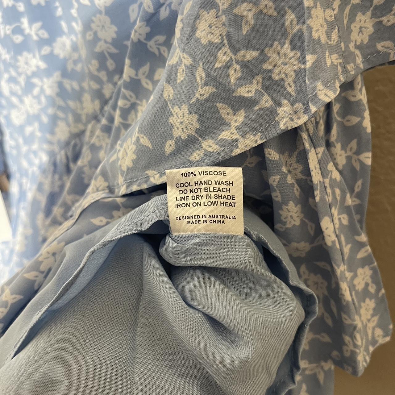 Kivari Mini skirt Size US 8 NWT | Depop