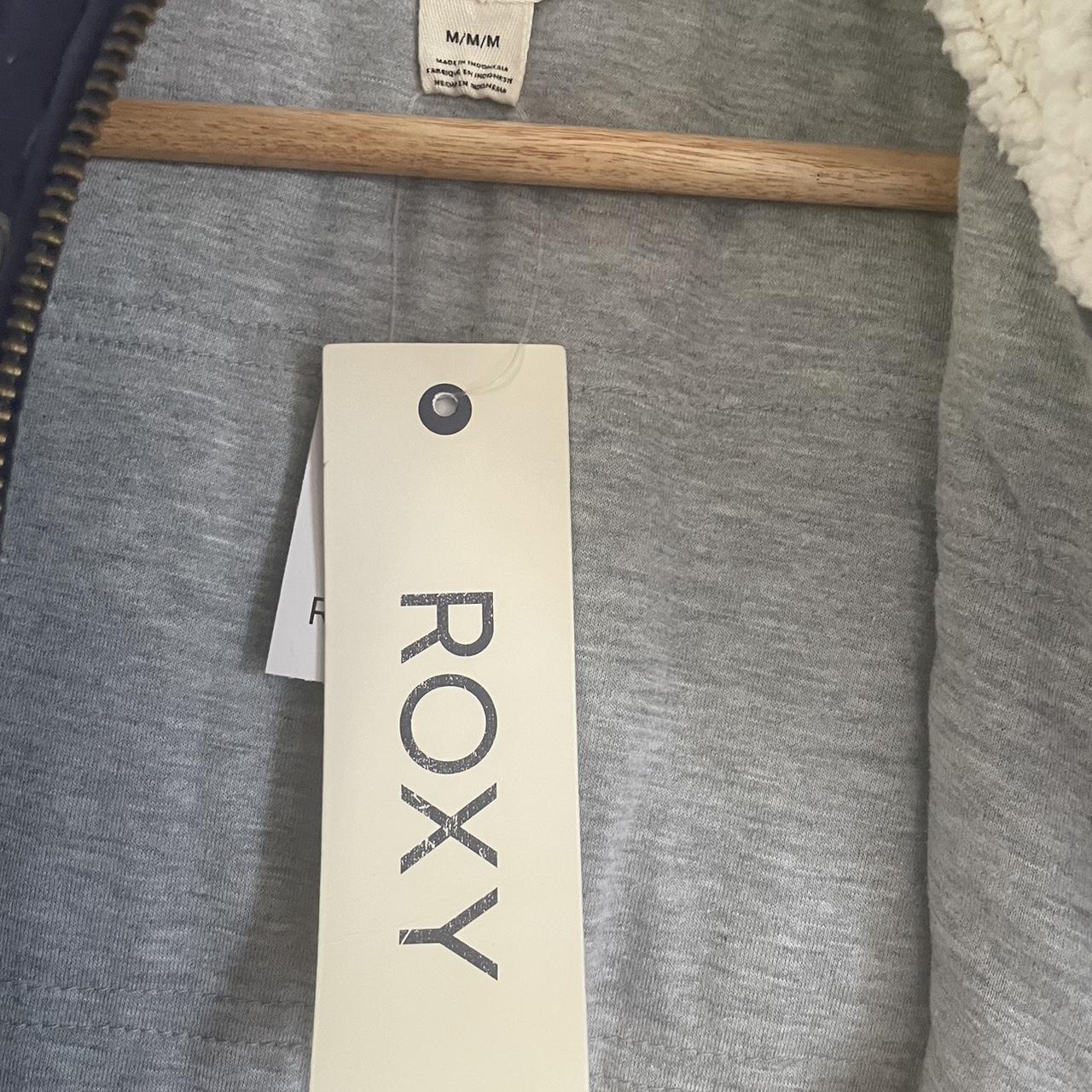 Roxy Vest Never worn Size Medium - Depop