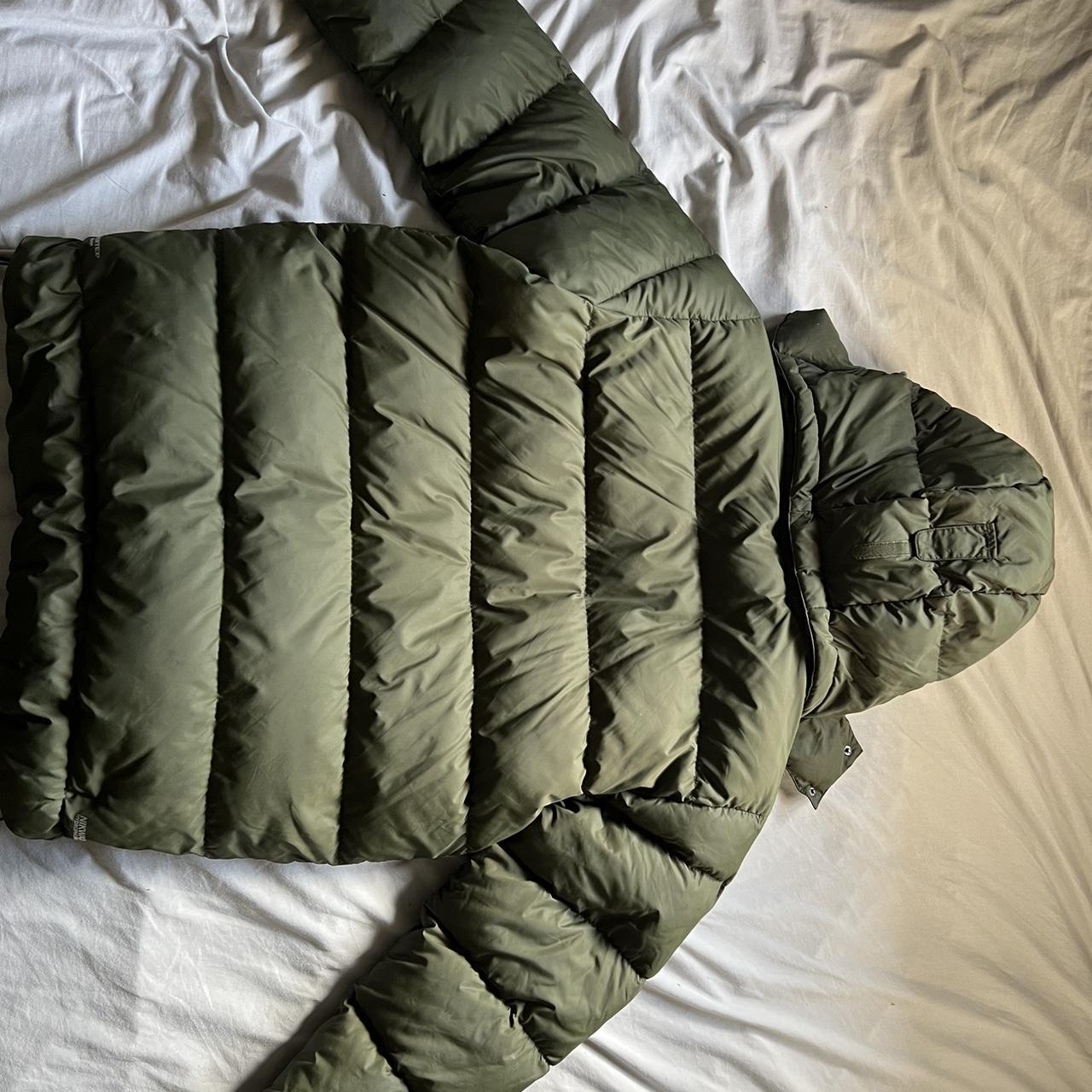 Rab men’s puffer - Depop