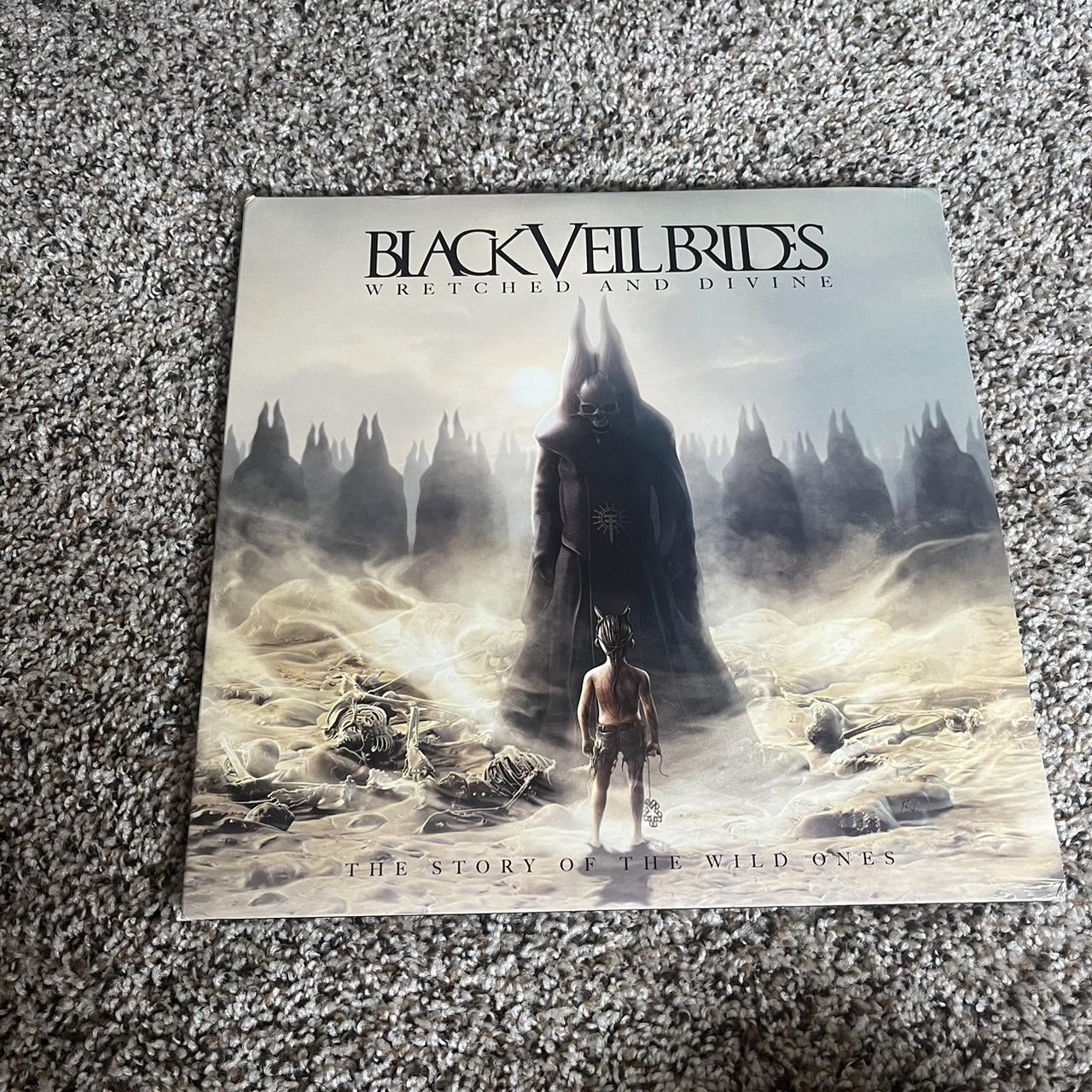 Hot Topic Black and Cream Cds-and-vinyl | Depop