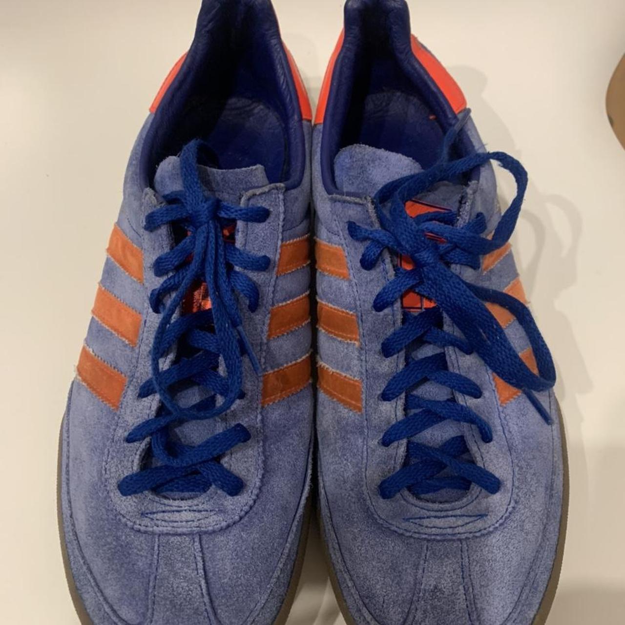 Adidas trainers vintage/ retro in style size 9 blue... - Depop