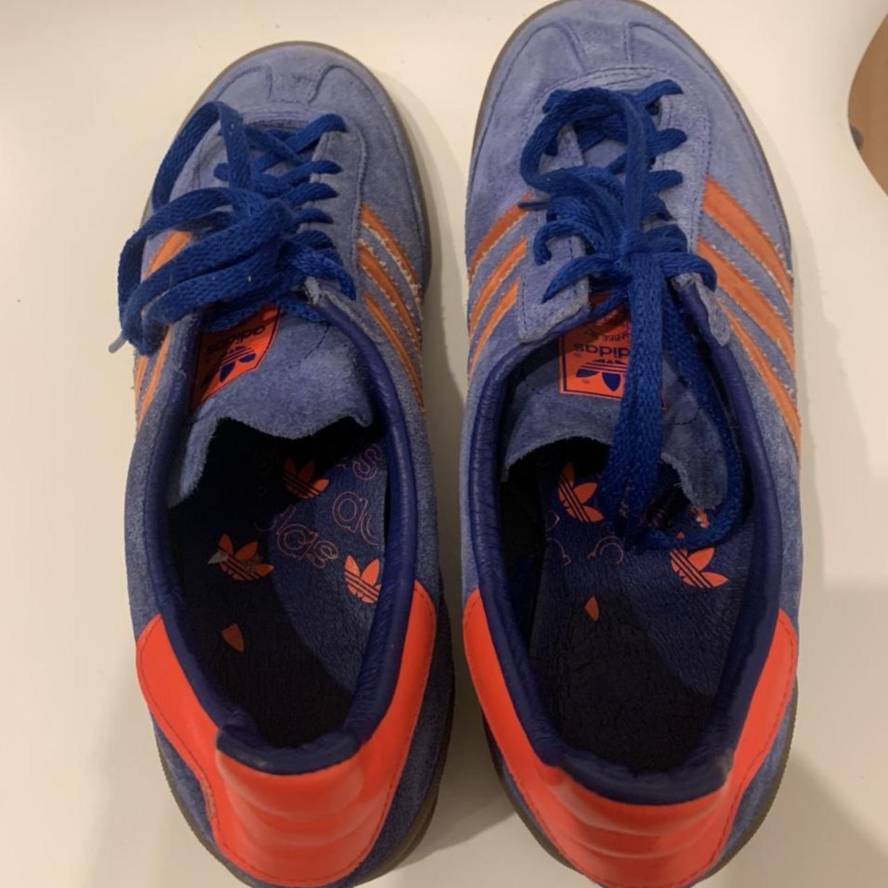 Adidas trainers vintage/ retro in style size 9 blue... - Depop