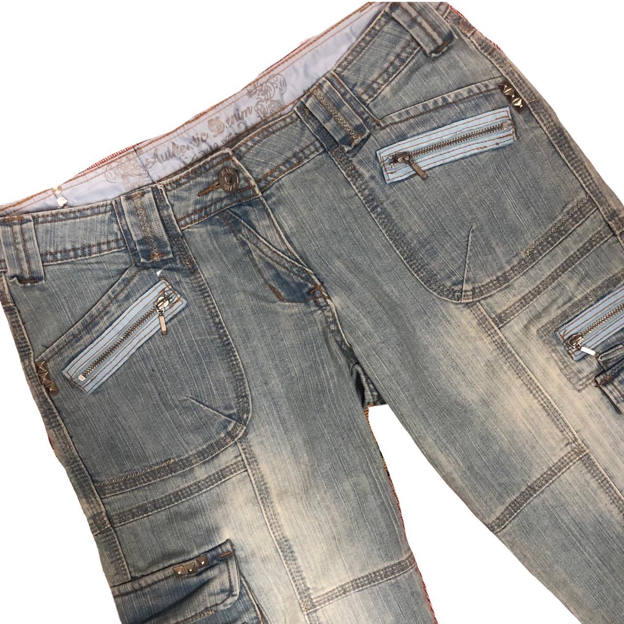 Y2k jorts Size 12 Knee length Light wash Multiple... - Depop
